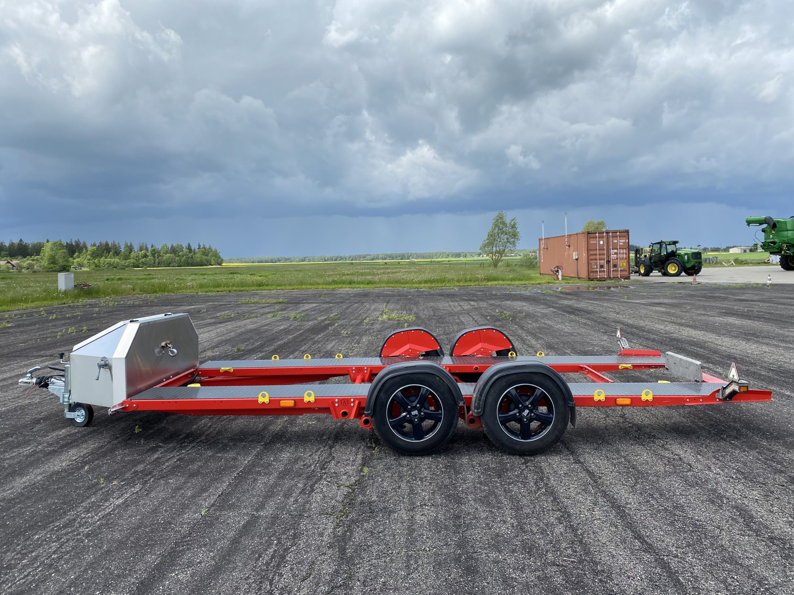 DockNRoll – Unikali priekaba išskirtiniams automobiliams