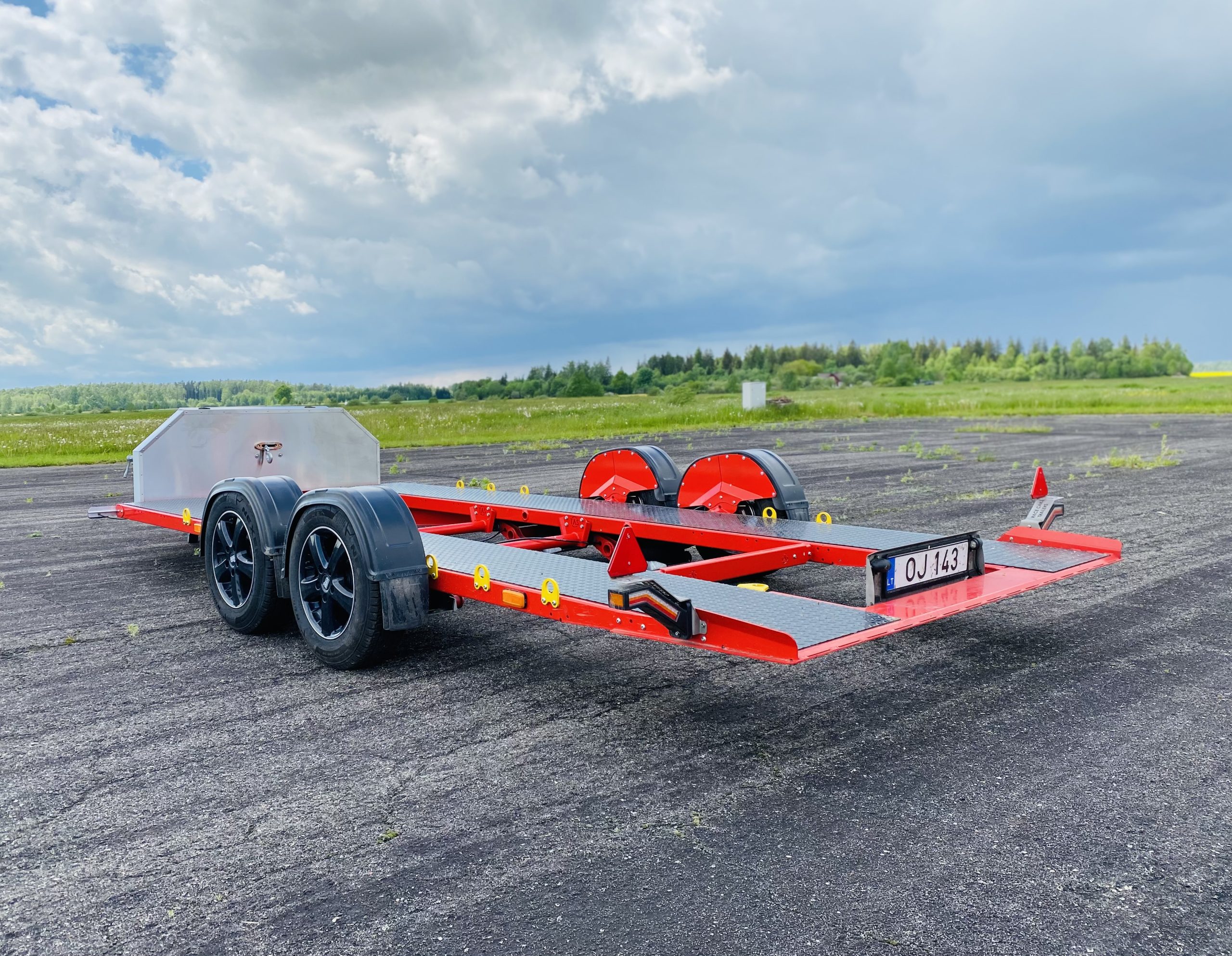 DockNRoll – Unikali priekaba išskirtiniams automobiliams